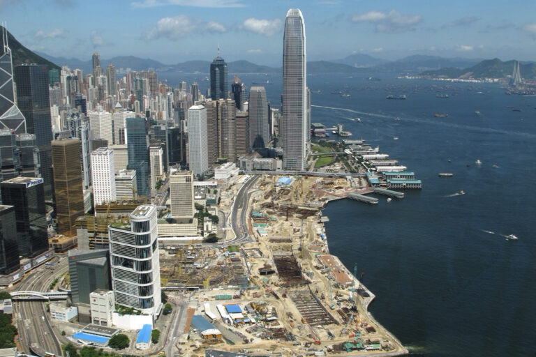 Hong Kong – Central Reclamation Phase III, Engineering, Seawall ...
